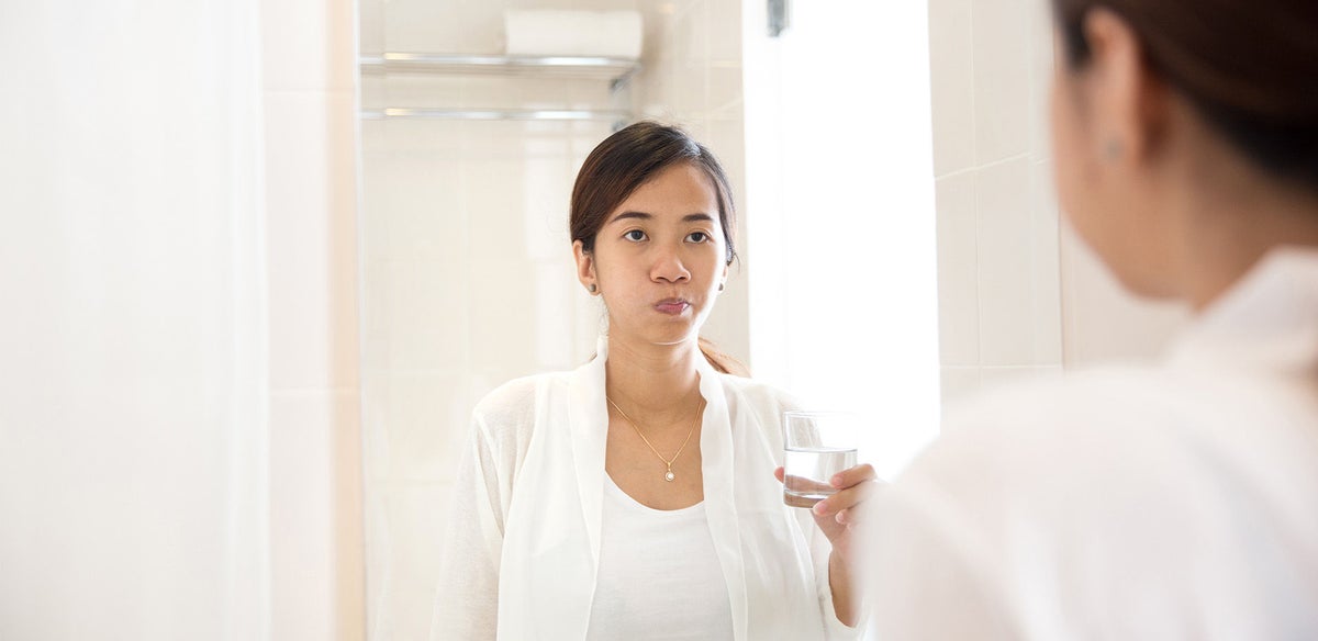 Le caséum, dépôt blanc sur les amygdales | elmex®